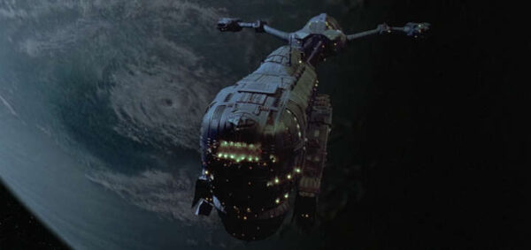 Reseña: Event Horizon - Blog de Vladimir Ramos